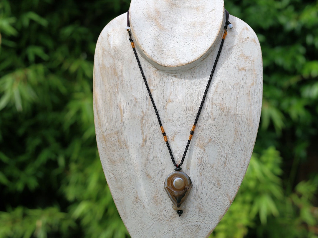 Rare Phurba-garuda Dzi Bead Pendant Necklace. With Hand Knotted ...