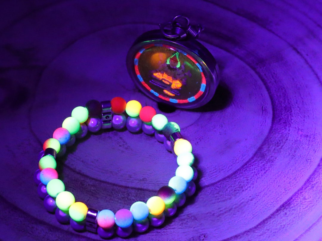 UV Reactive Fluorescent Beaded Double Row Bracelet. Synthetic 3D Silver ...