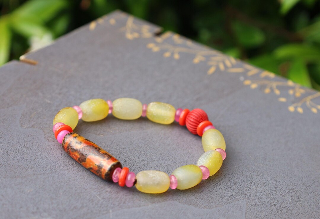 Old Bodhi Dzi Bead Agate Bracelet. the Bodhi-dzi Bead Draws Its Name ...