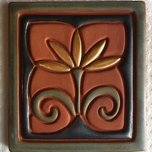 Handmade lily tile / Ceramic art tile / ready to hang / green | Etsy