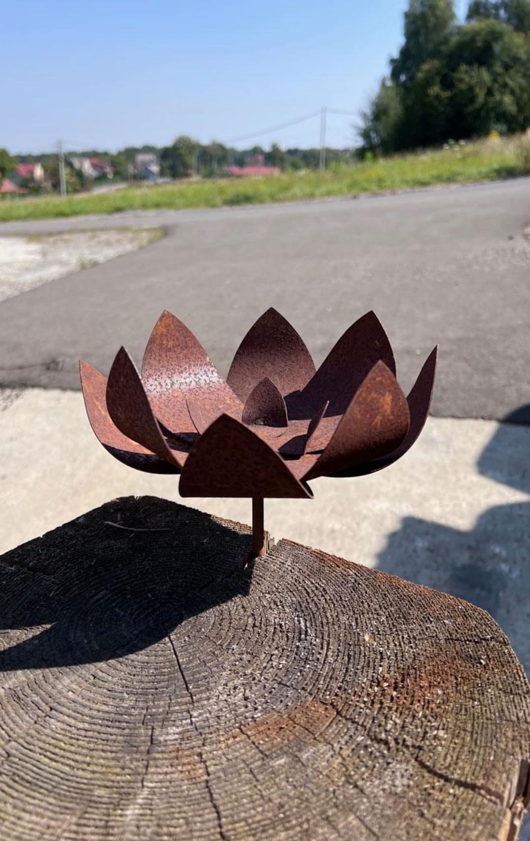 Rustic Metal Flower Garden Stake 20 Cm Diameter, 8 Cm Height Natural ...
