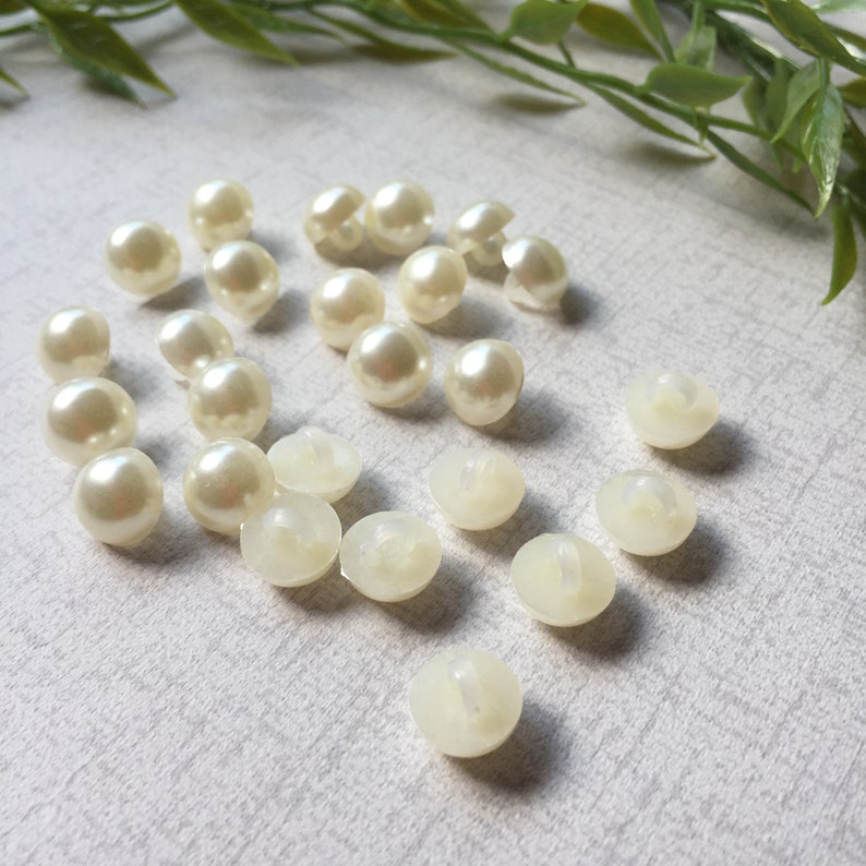 Pearl Shank Buttons, Pack of 25 Tiny Pearly Type Bridal Wear Buttons ...
