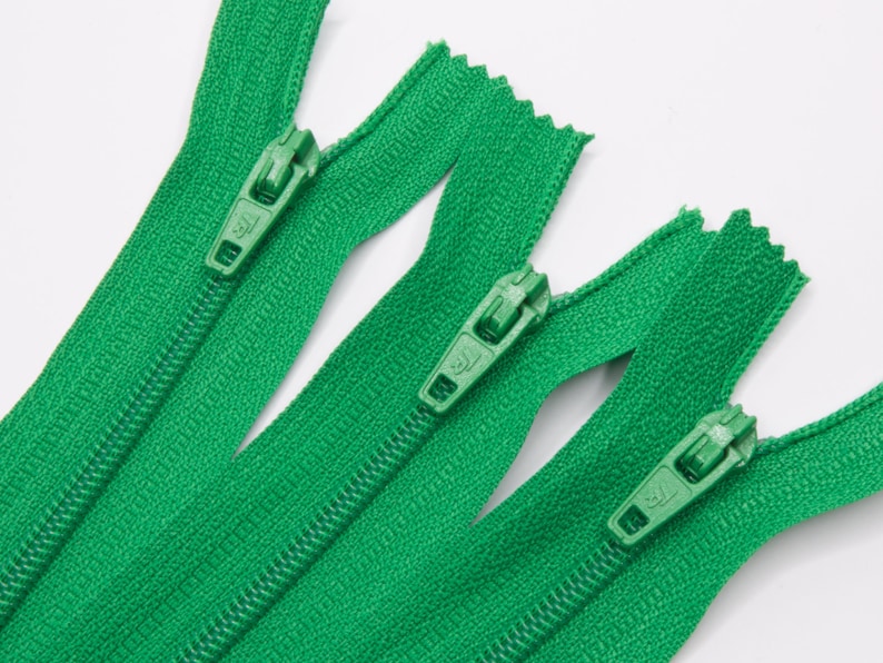 Emerald Green Zips Pack of 3 Nylon Closed End Emerald | Etsy