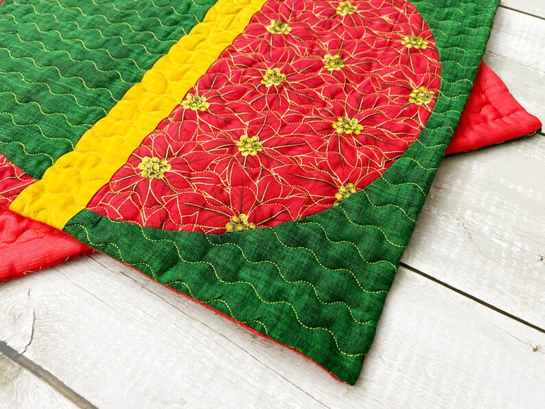 Red Poinsettia Quilted Table Toppers, Christmas Table Centre Piece ...