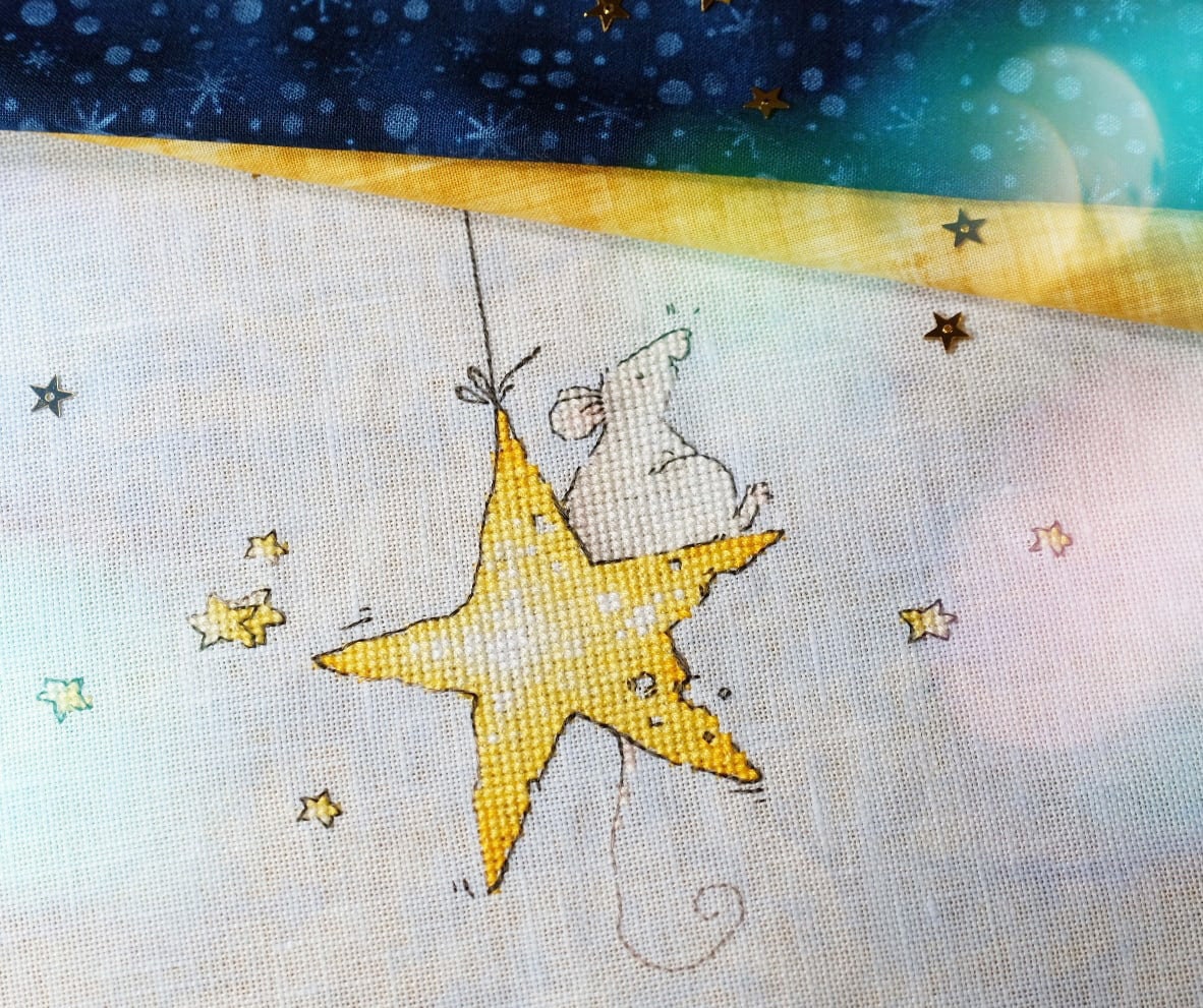 Mouse Sitting on the Star Cross Stitch Pattern Big Star Cross Stitch - Etsy