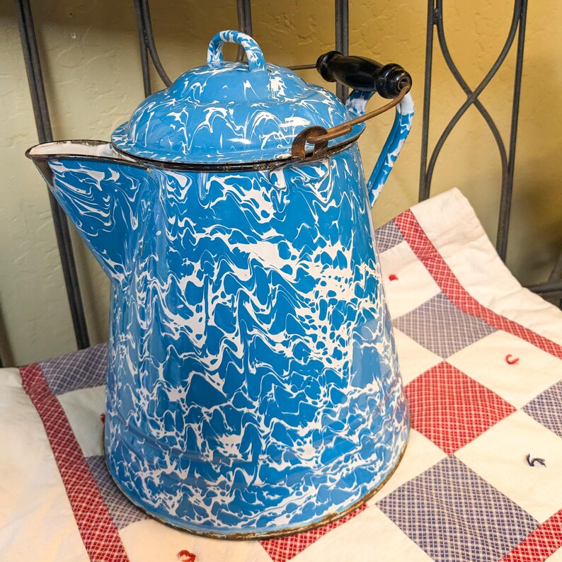 Large Enamel Coffee Pot, Antique Farmhouse, Spatterware, Graniteware ...