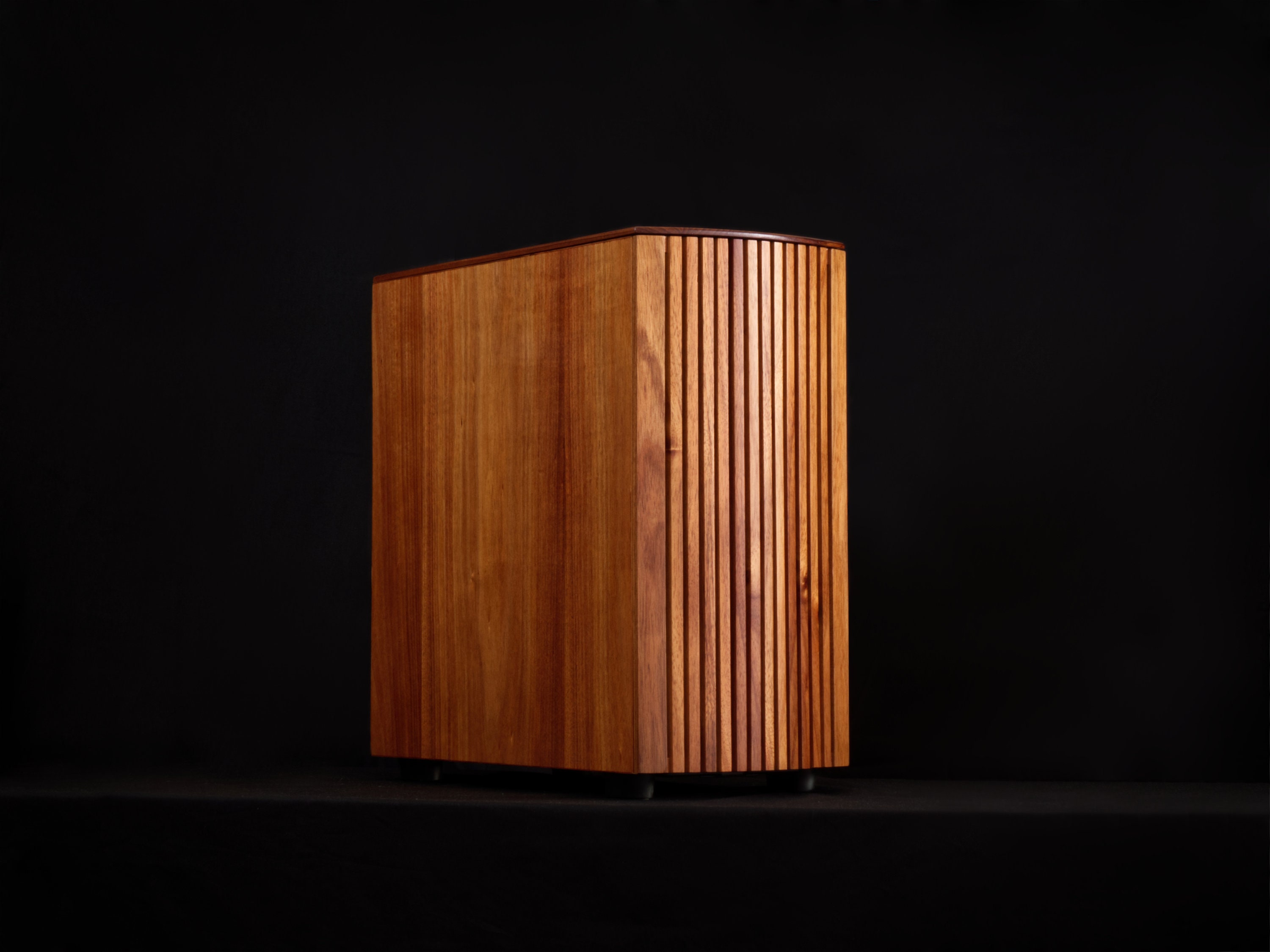 Wood Panelled PC Case - Blackwood - Etsy