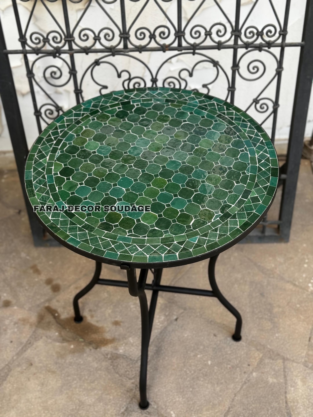 Emerald Green Tile Table Top, Green Mosaic Table Indoor/outdoor ...