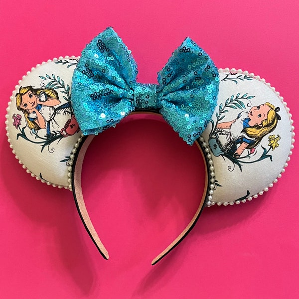 Mickey Mouse Ears Alice in Wonderland Svg - Etsy