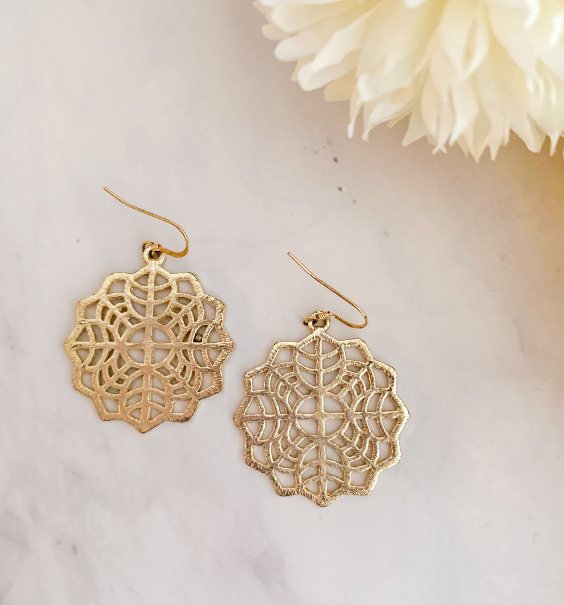 Florale Gold Ohrringe, Gold Statement Ohrringe, Gold Ohrringe, Gold ...