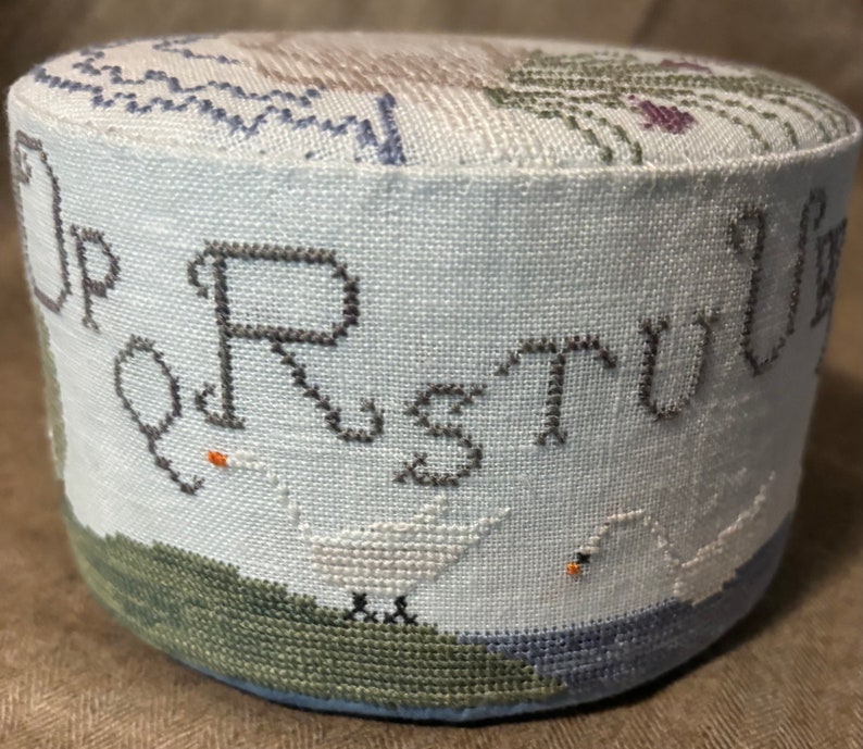 A Bevy of Swans PDF Cross Stitch Pattern Digital Heartsong Stitchery - Etsy