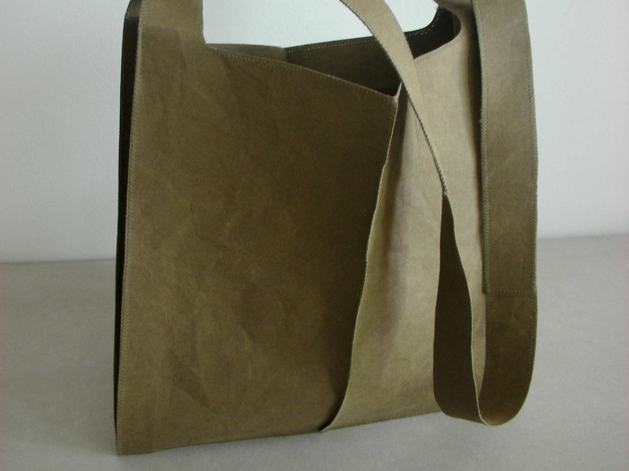 Vegan Unisex Shoulder Bag, Washable Paper, Snappap, Leather-like Paper ...