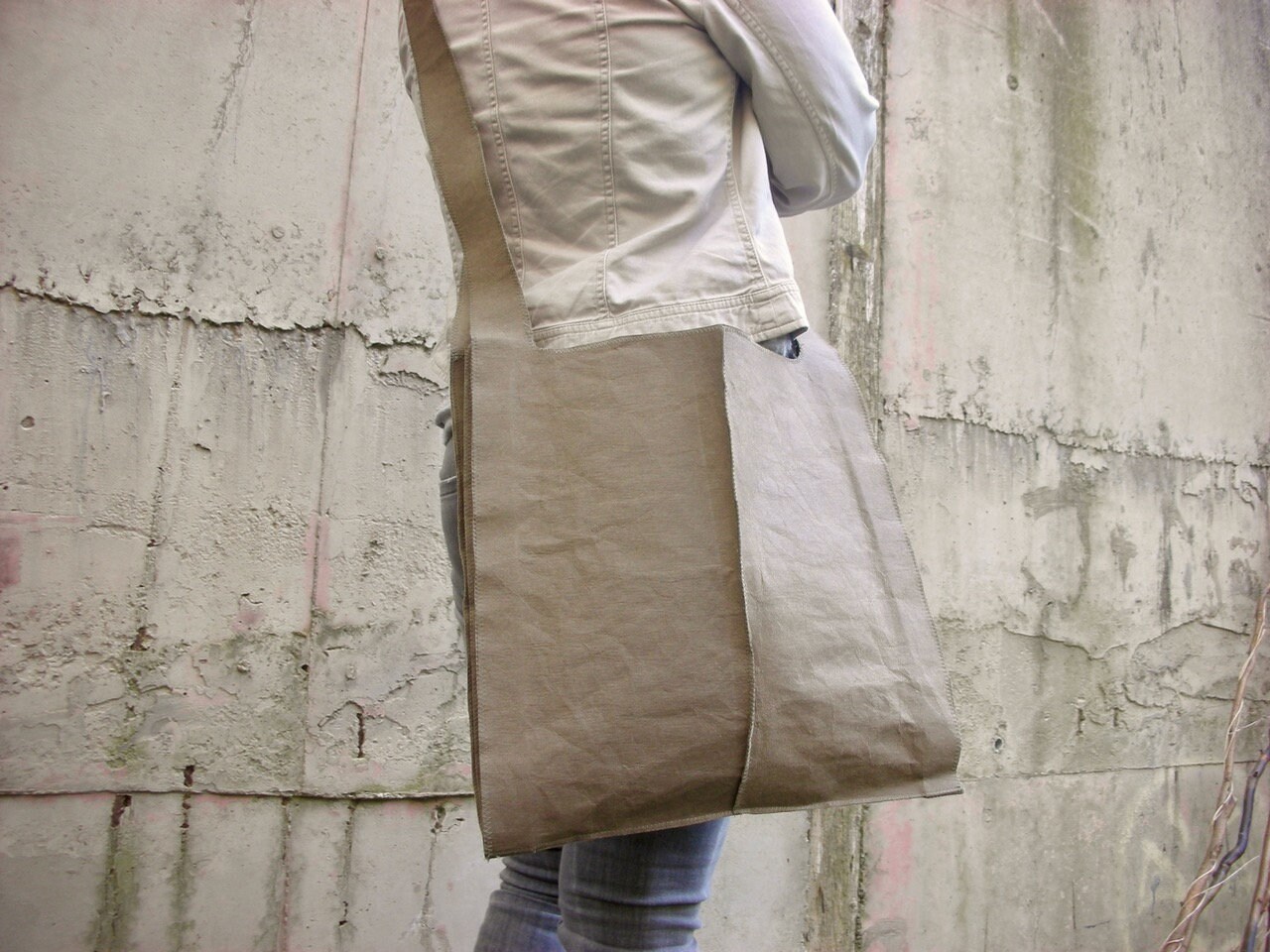 Vegan Unisex Shoulder Bag, Washable Paper, Snappap, Leather-like Paper ...