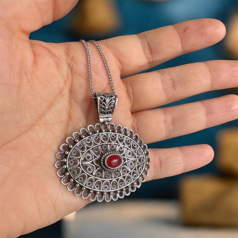 Vintage From 1980s Filigree Silver Pendant: Red Agate Turkish Telkari ...