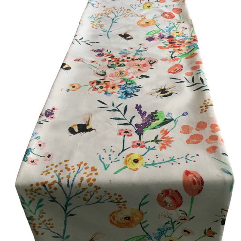 Bee Table Runner - Etsy