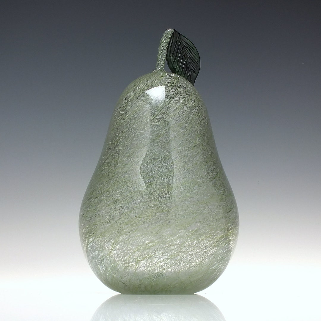 Large Unique Scottish Mike Hunter Merletto Glass Pear 2010 - Etsy