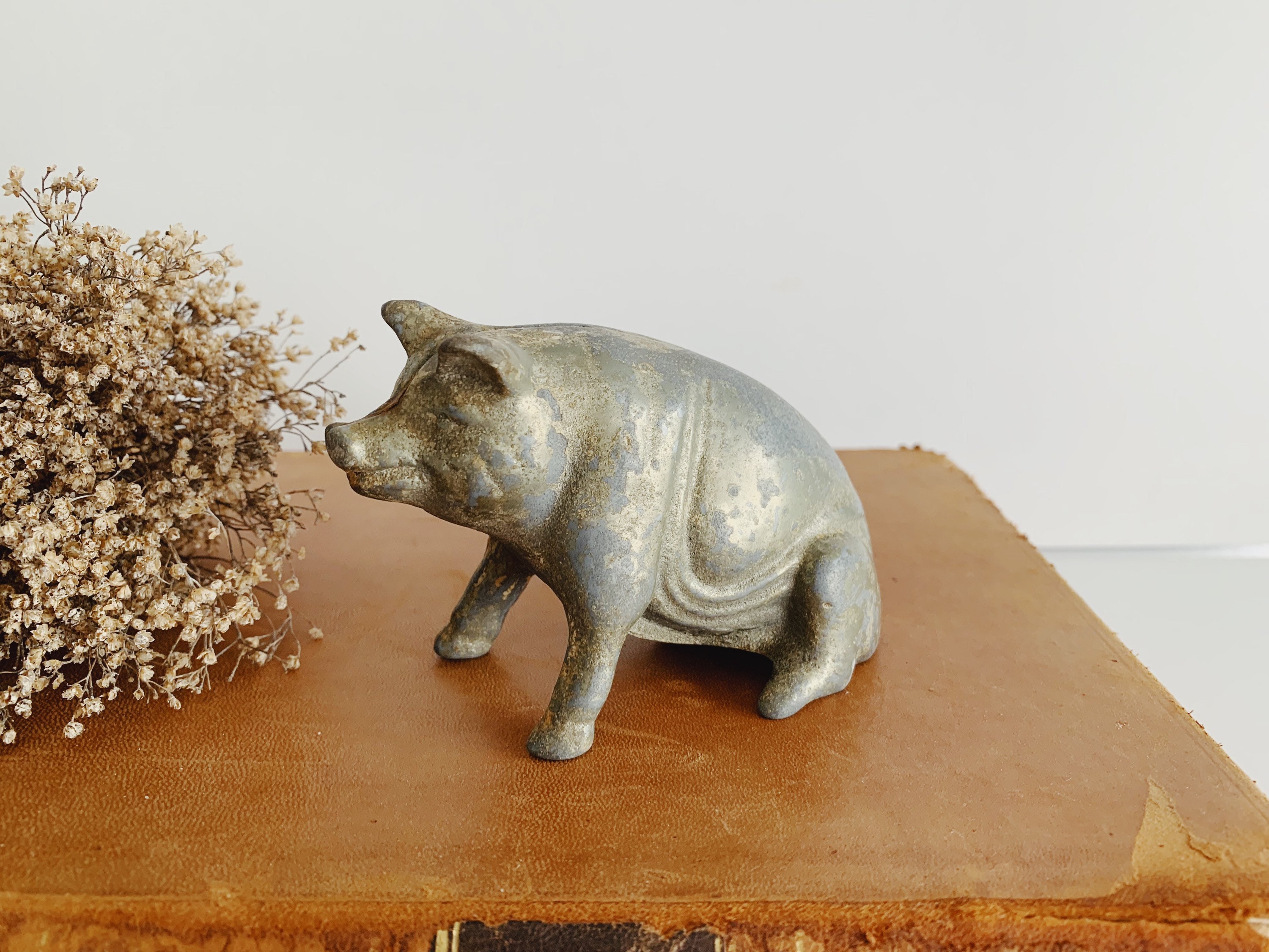 Vintage Cast Iron Sitting Pig Piggy Bank/primitive/farm - Etsy