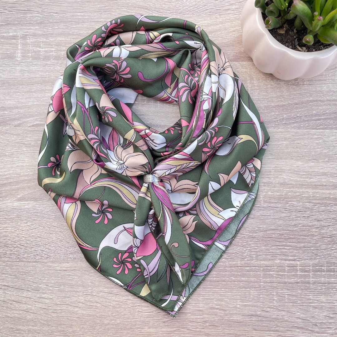 SILKY SCARF WILDRAG - Green Lavender Pink Floral Print/hair Covering ...