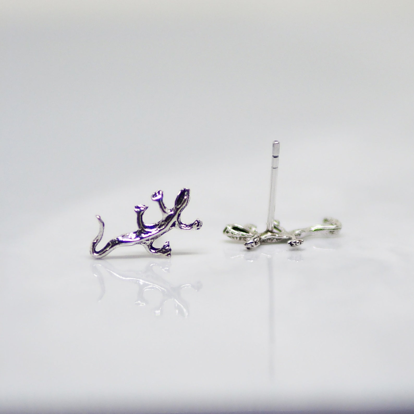 Lizard Earrings Gecko Earrings Animal stud earrings / SD257 | Etsy