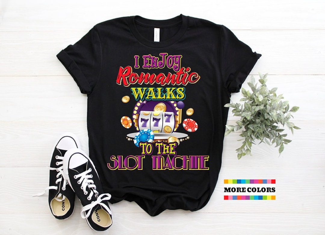Slot Machine Queen Funny Casino Lover T-shirt, Retro Gambling Birthday ...