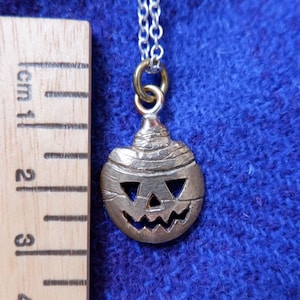 Scottish Jack O Lantern Halloween Neep Pendant in Bronze or Silver - Etsy