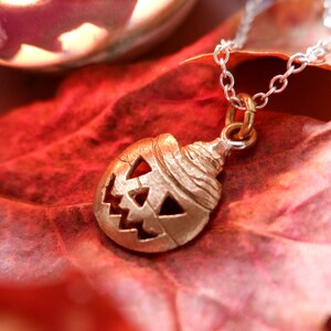 Scottish Jack O Lantern Halloween Neep Pendant in Bronze or Silver - Etsy