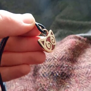 Snowdon Bowl Cat Pendant in Silver With Enamel - Etsy