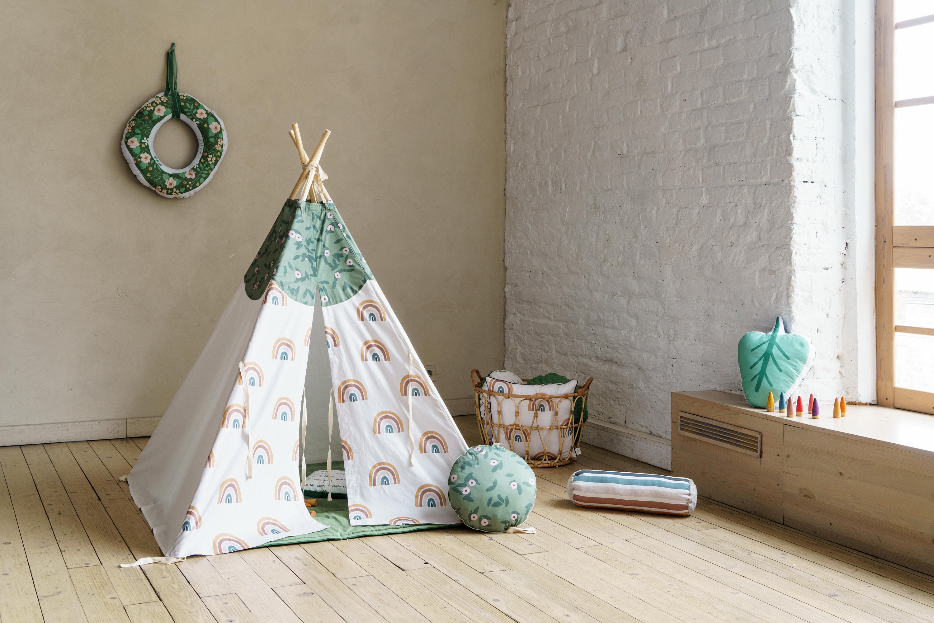 Rainbows Tipi with play matRainbow decorBaby room | Etsy