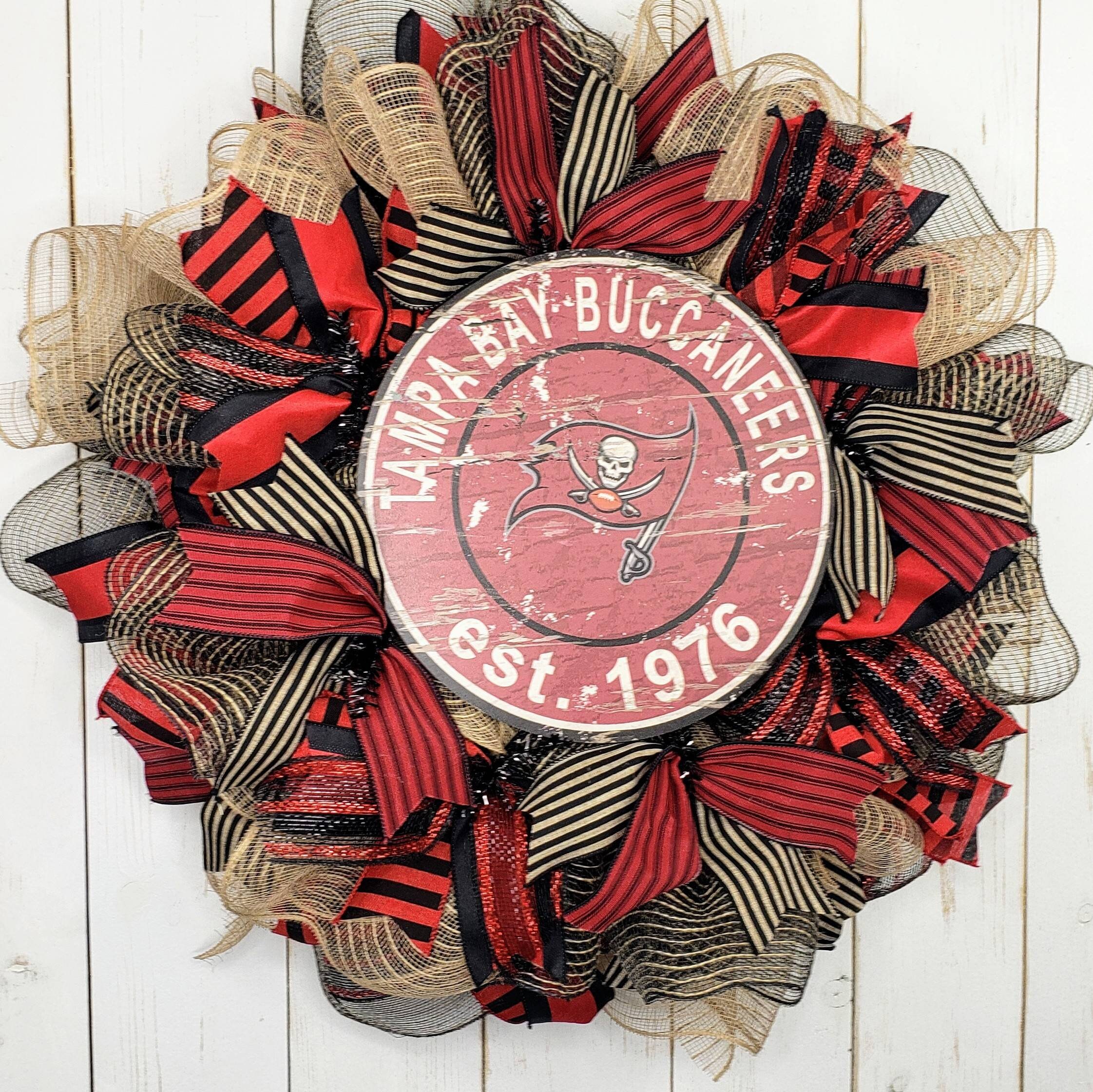 Tampa Bay Buccaneers Wreath, Deco Mesh, Sports Fan Door Decor - Etsy