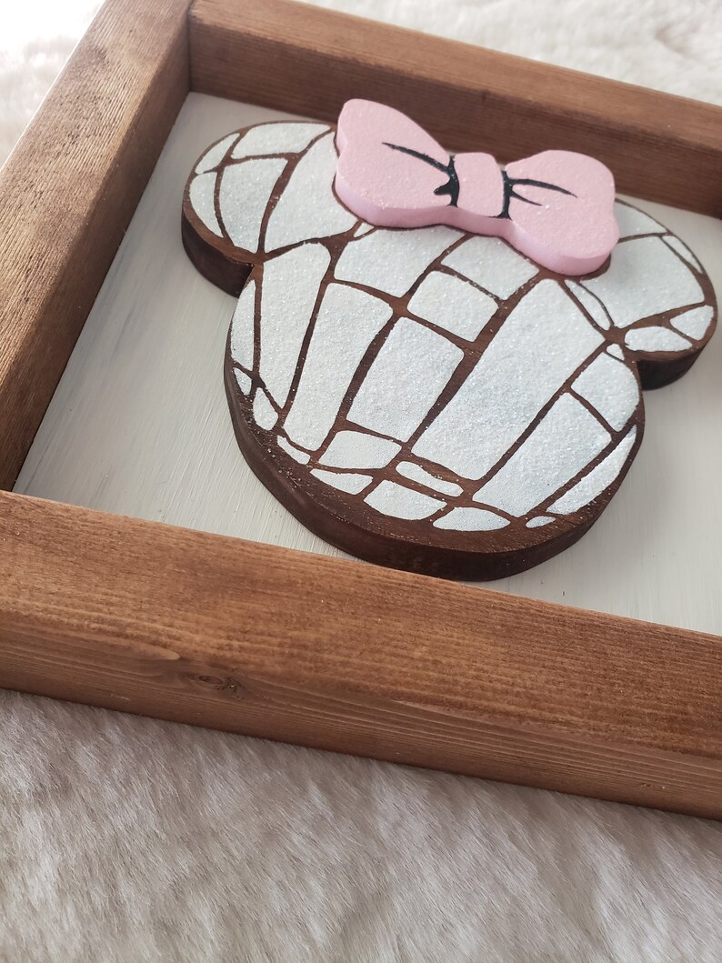 Framed Minnie Concha - Etsy