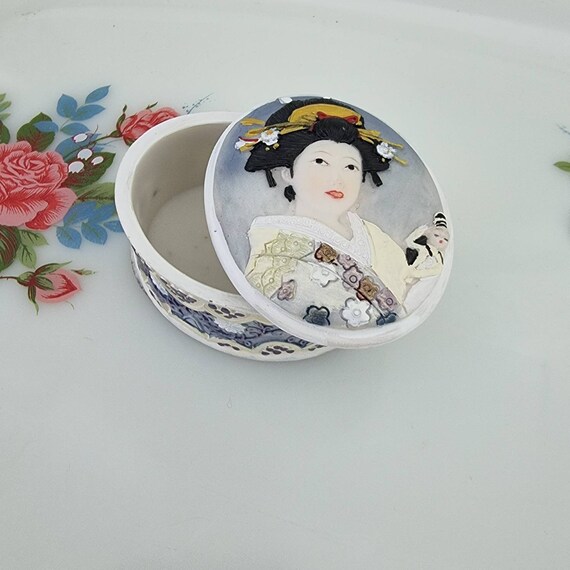 Art & Collectibles Geisha trinket dish Figurines & Knick Knacks etna.com.pe
