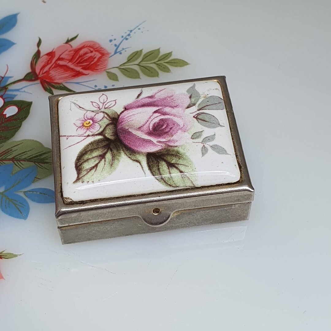 Vintage Porcealin Rose Lidded Pill Box, Porcelain Lidded Metal Pill ...