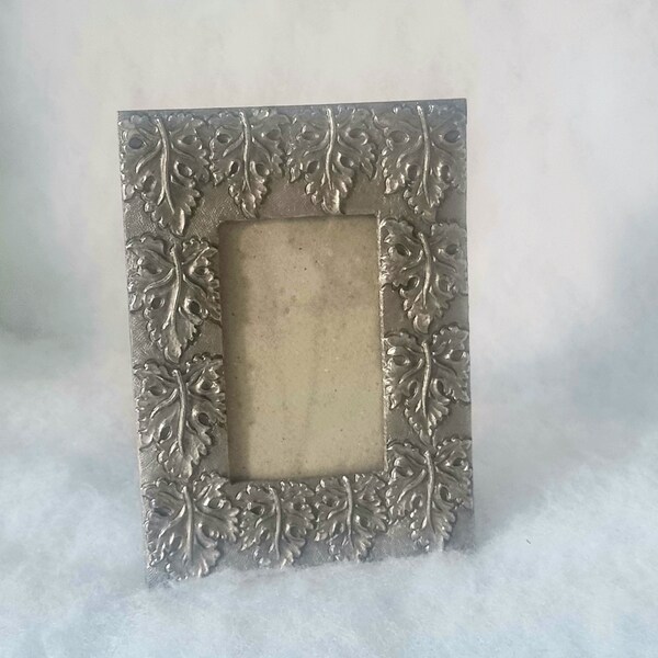 Vintage Metal Frames - Etsy UK