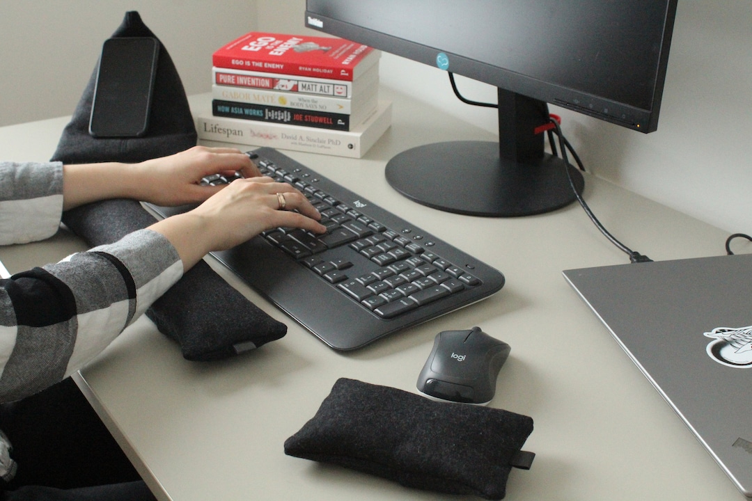 Wool Keyboard Wrist Rest: Ergonomic Buckwheat Tech Pillow - Etsy