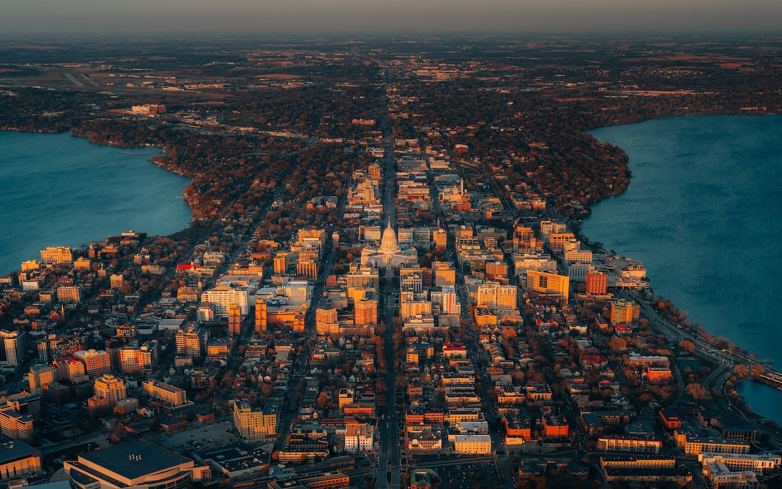Madison, Wisconsin Isthmus During Sunset (horizontal) - Samuel Li ...
