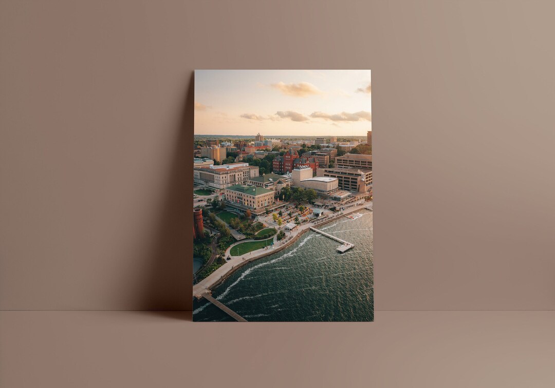 Memorial Union Uw-madison Terrace in Madison, Wisconsin- Samuel Li ...