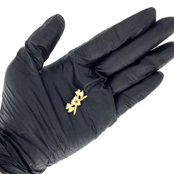 Vintage 10K Gold Crossed Battle Axes & Shield Brooch … - Gem