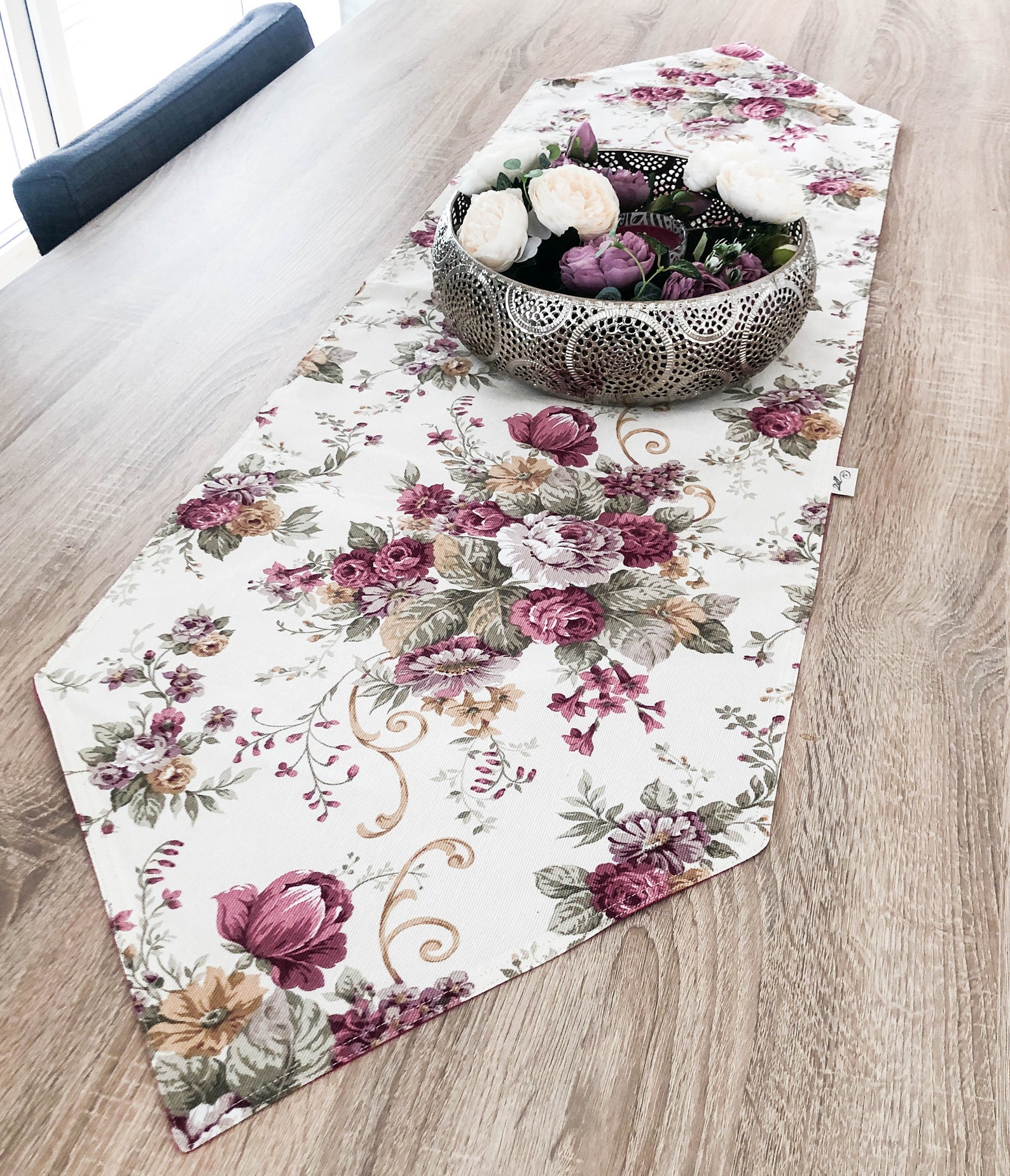 Table Runner With Roses on Cream Pattern. Summer Handmade - Etsy