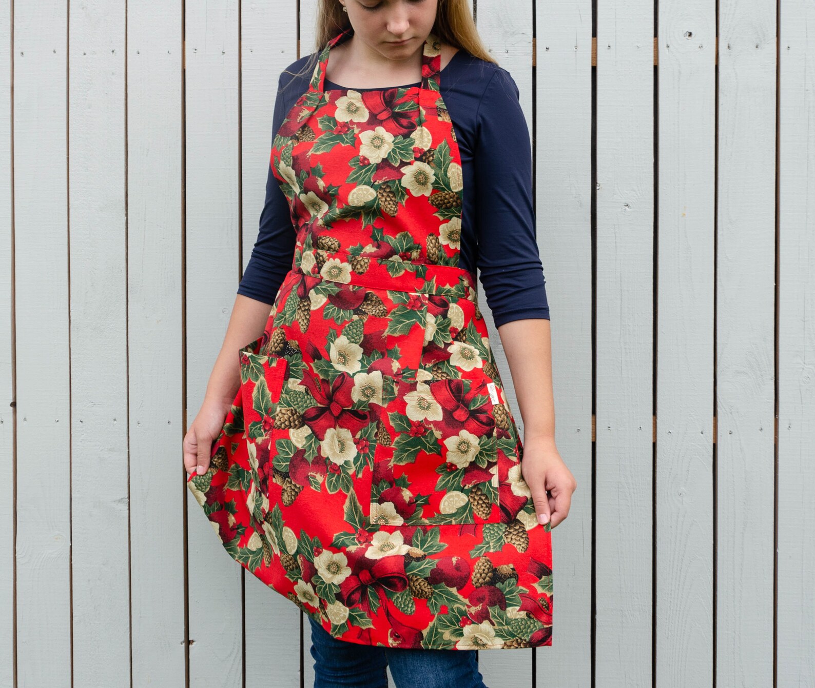 Red Christmas Apron for Woman With Pockets. Aprons for Women. Christmas ...