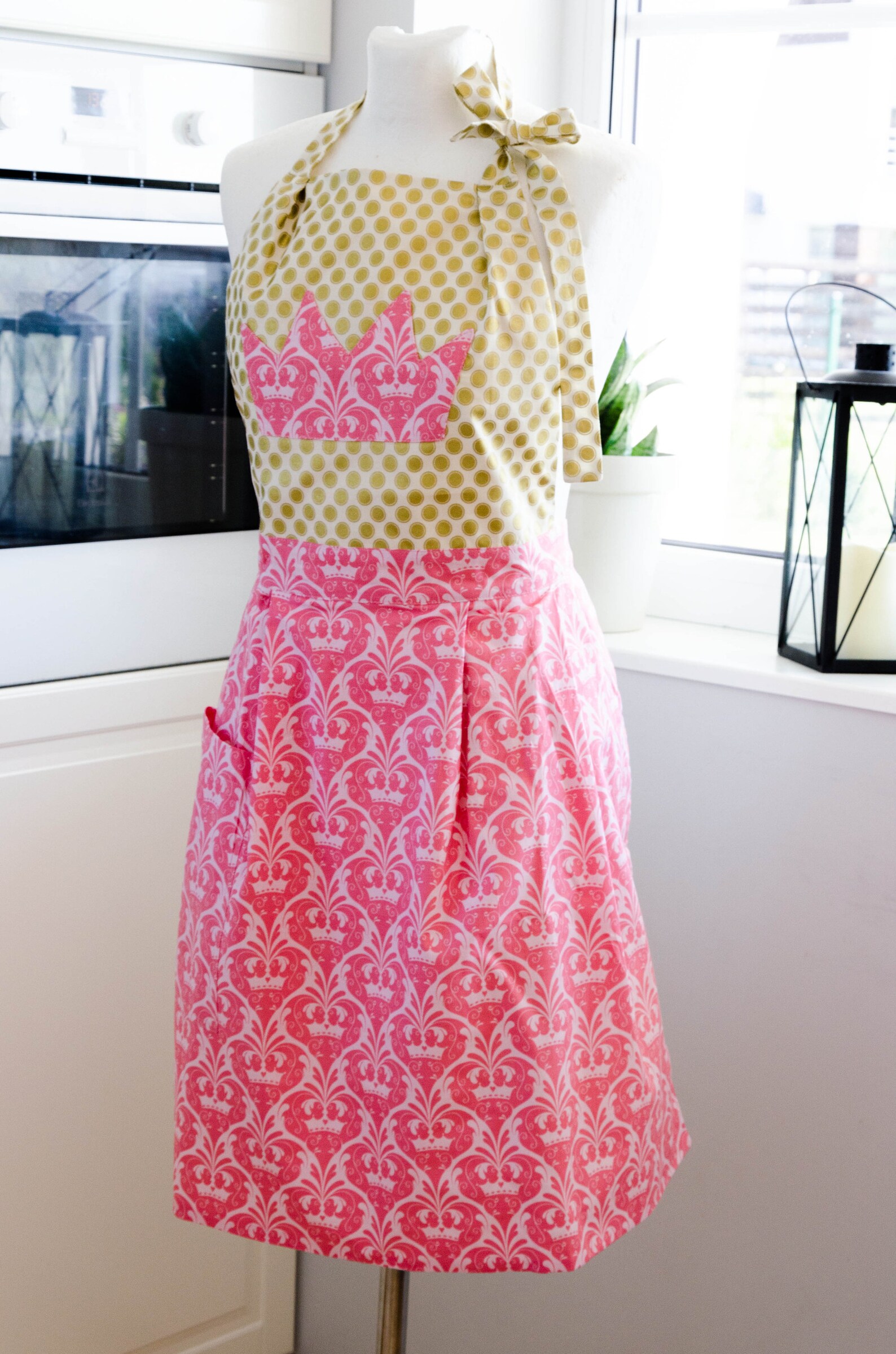 Pink Princess Full Apron for Women With Crown Patterns - Etsy