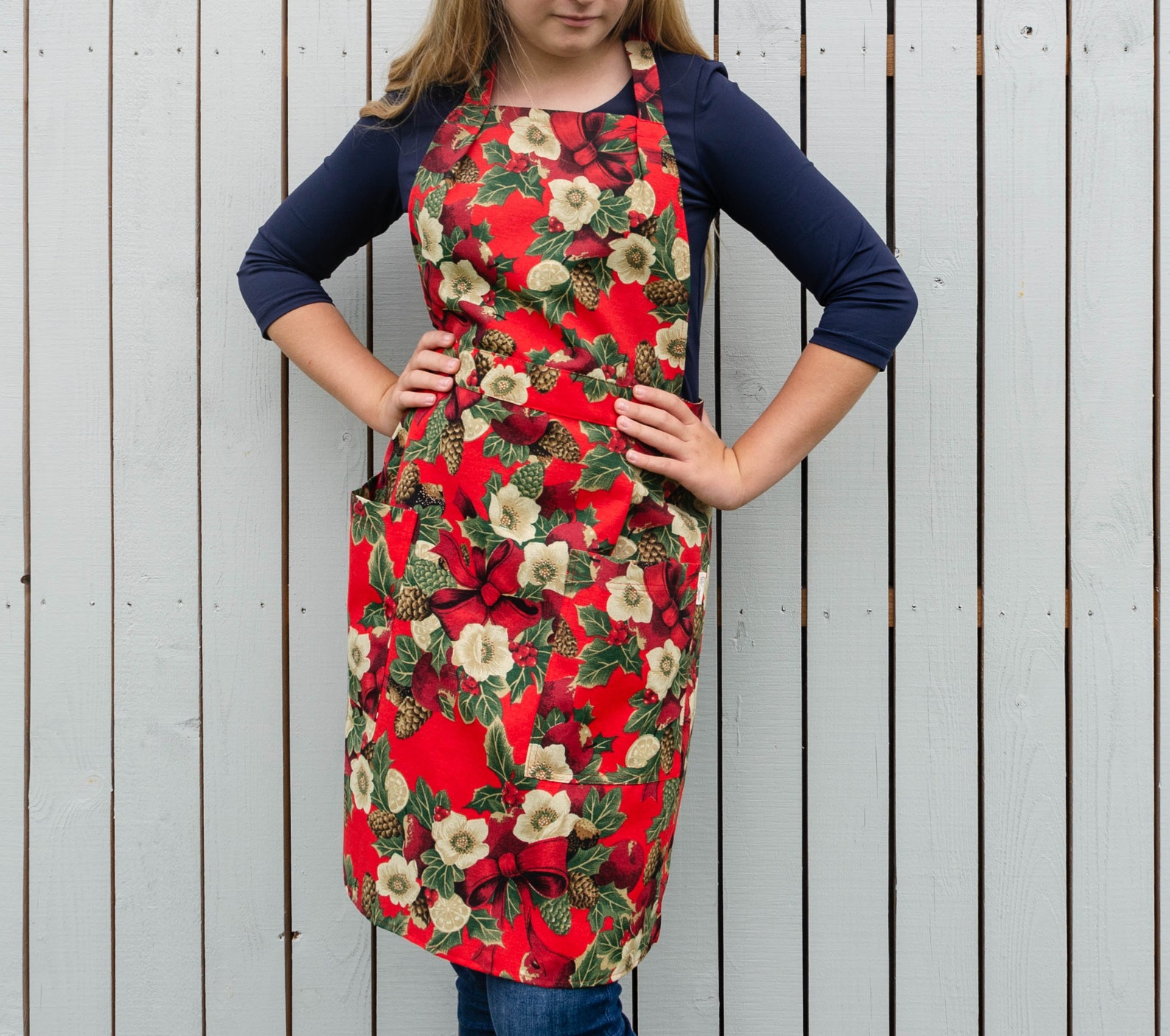 Red Christmas Apron for Woman With Pockets. Aprons for Women. Christmas ...