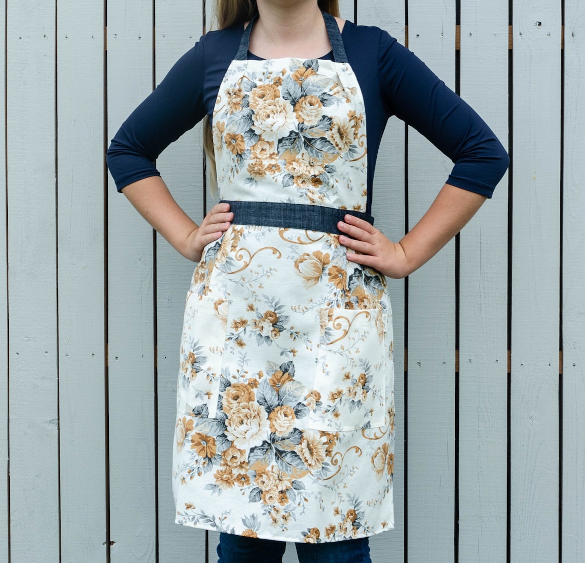 Golden Roses Aprons for women. Floral print full kitchen apron | Etsy