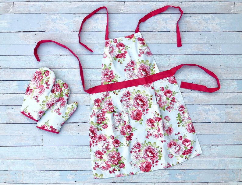 Farmhouse Apron and 2 Oven Mittens Set Woman Apron and 2 Oven - Etsy