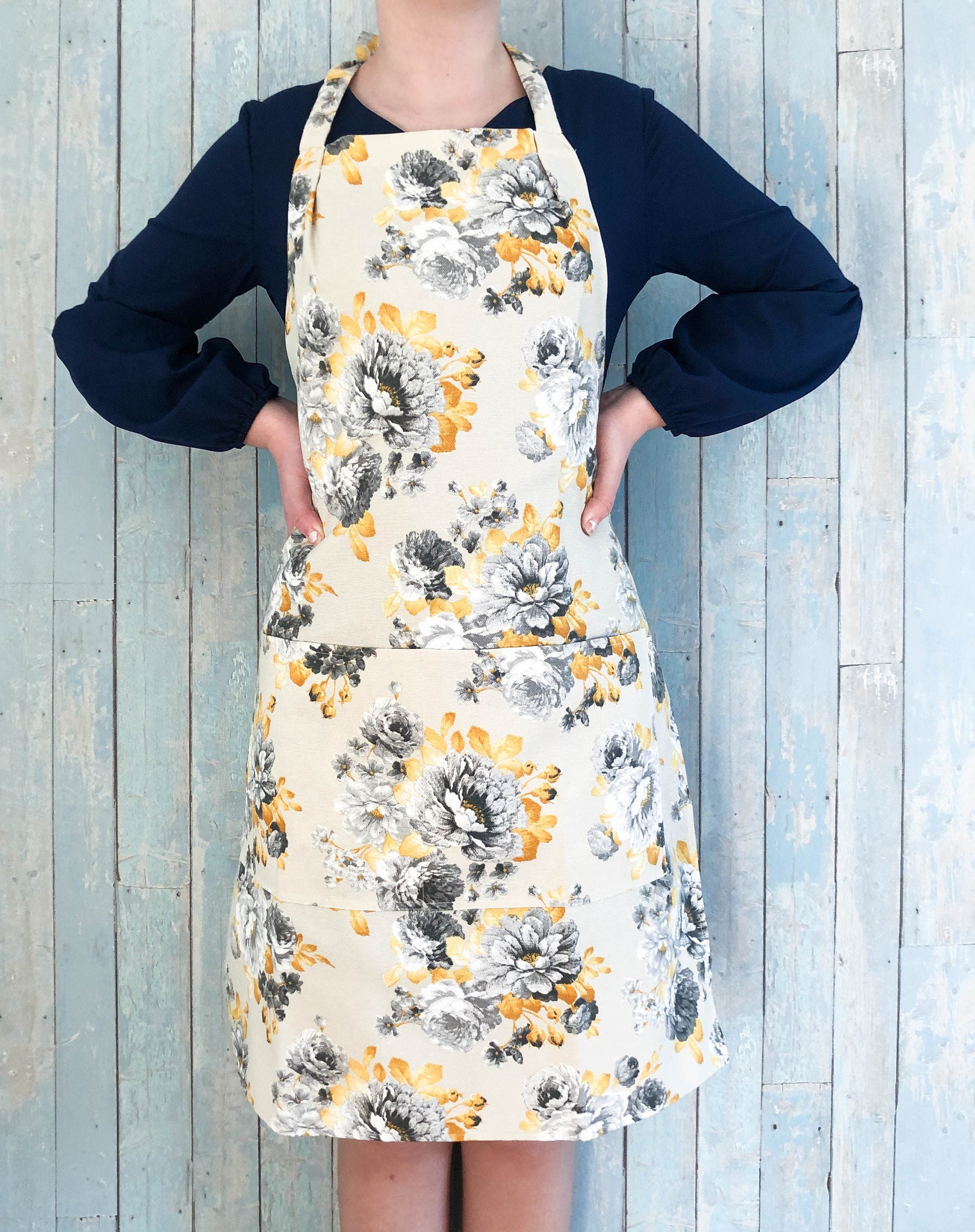 Grey and Yellow Roses Print Full Apron for Woman With Pockets. Floral ...