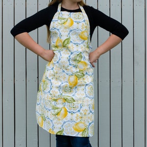 Aprons for Women. Yellow Lemon Print Full Apron for Woman. Kitchen ...