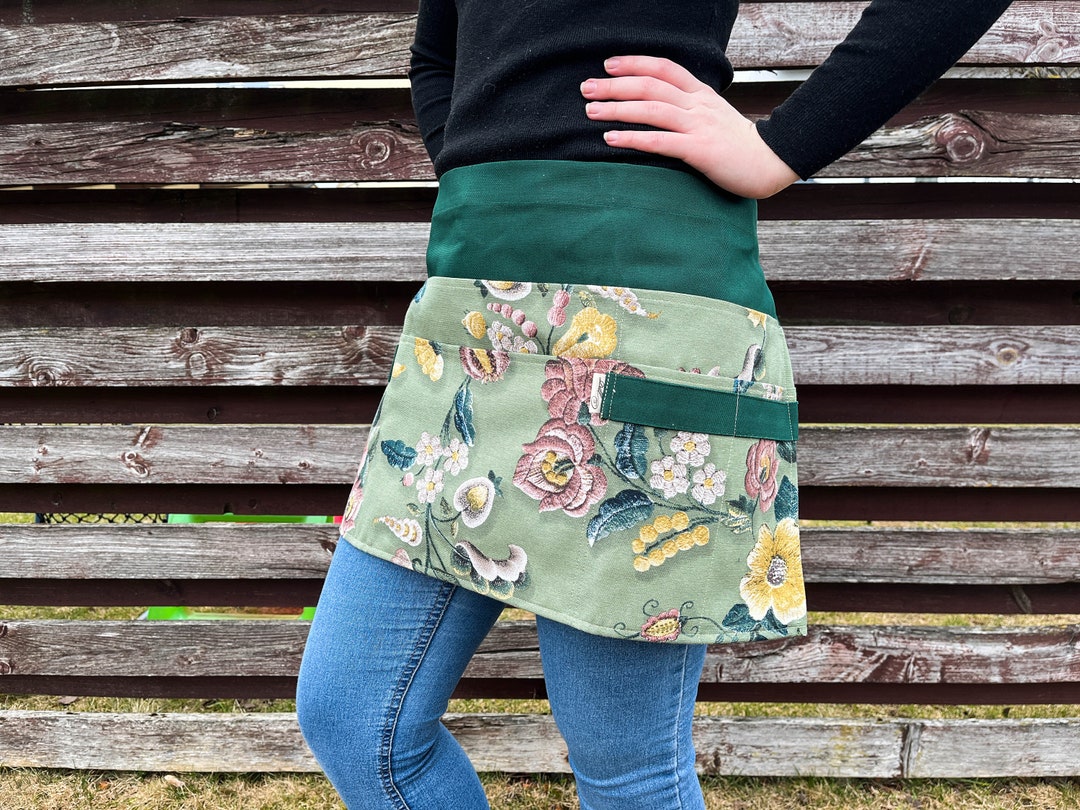 Green Floral Half Apron for Garden With Pockets, Gardening Apron for ...