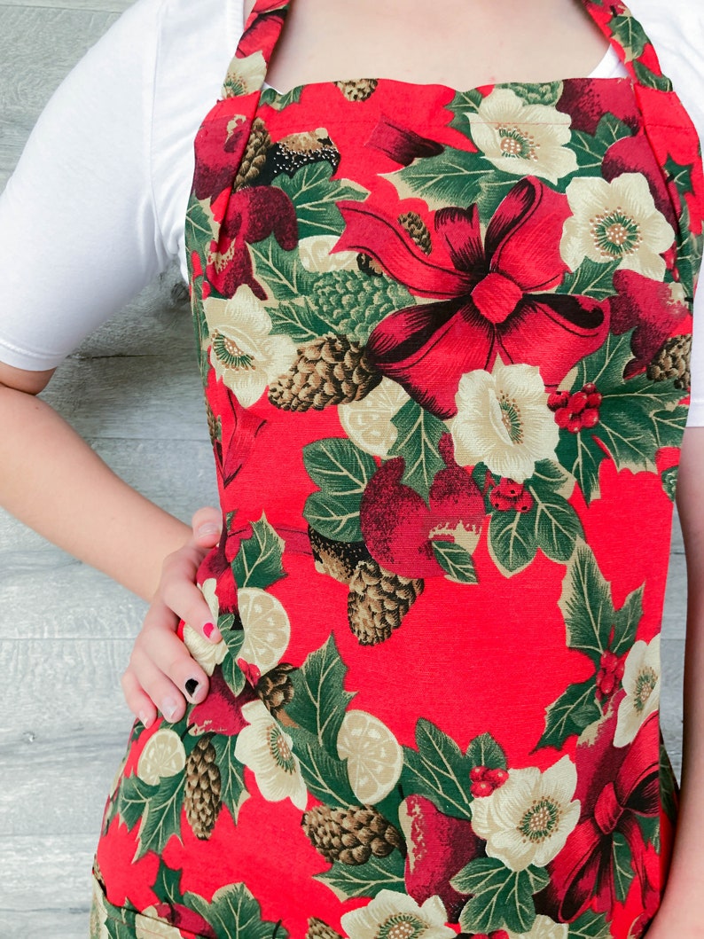 Aprons for Women. Christmas Print Full Red Apron for Woman - Etsy
