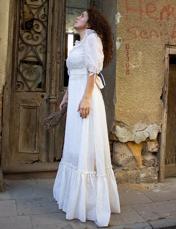 Vintage Puff Sleeve Bohemian Style Wedding Dress 70s,… - Gem