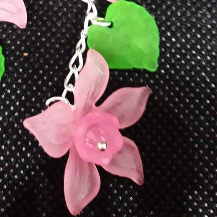 Flower Keyring - Etsy