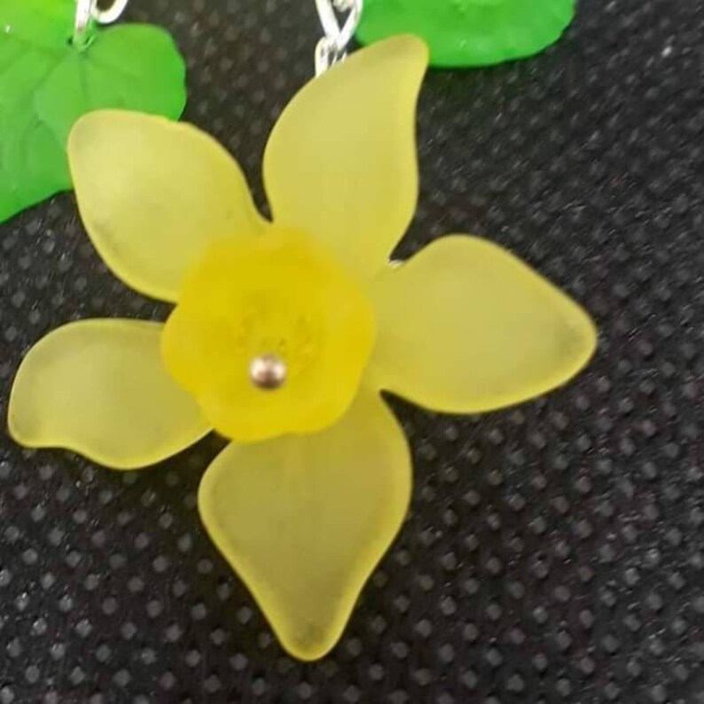 Flower Keyring - Etsy